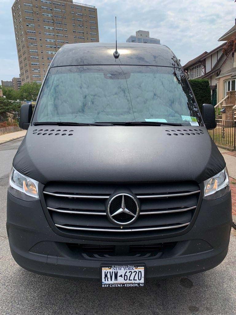 MERCEDES LIMO BUS | Luxury Airport Car Service