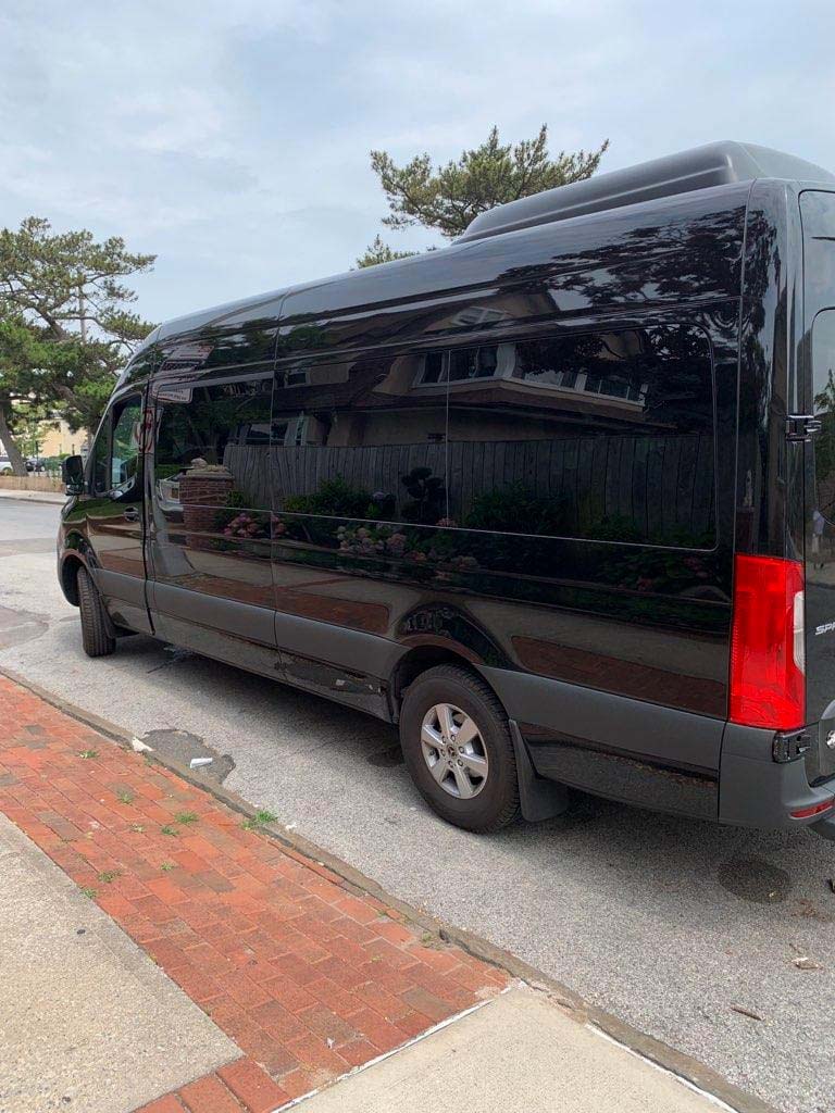 MERCEDES LIMO BUS | Luxury Airport Car Service